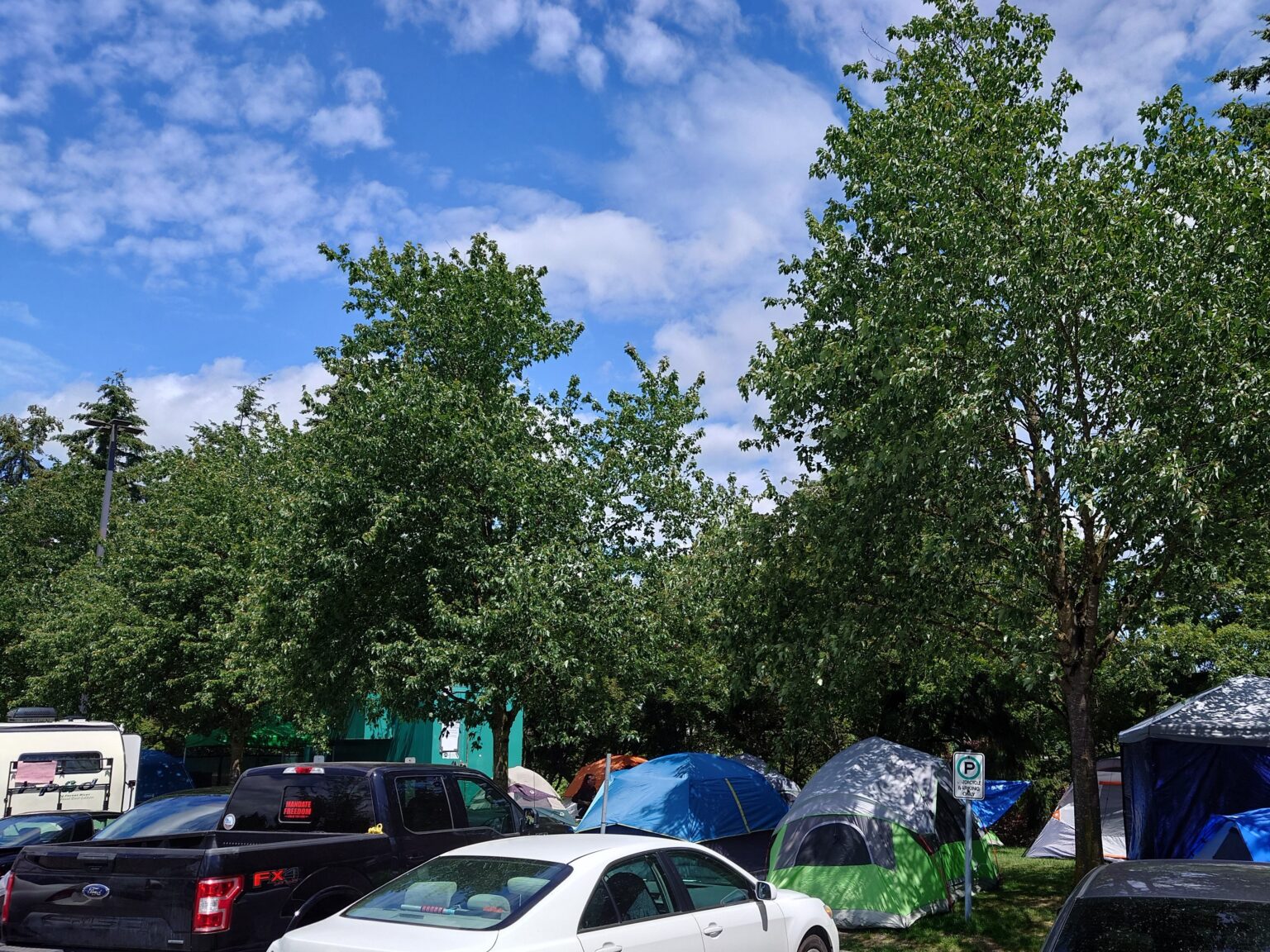 Frequency - News distribution platform across Canada