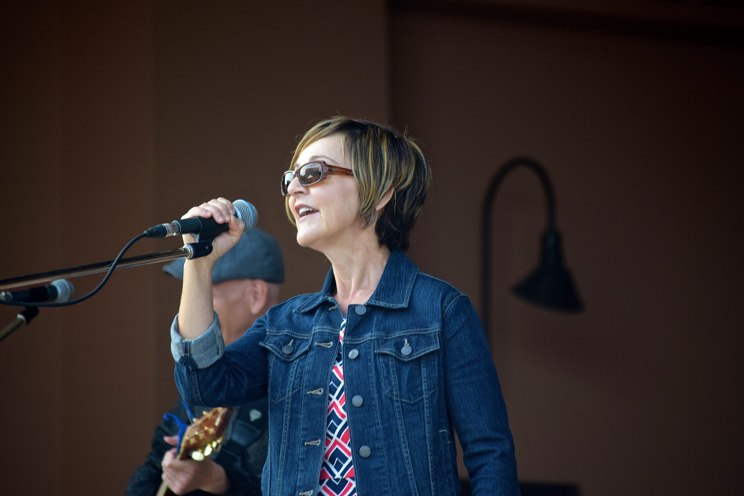 Cape Breton singer-song writer receives Order of Canada - Frequency News